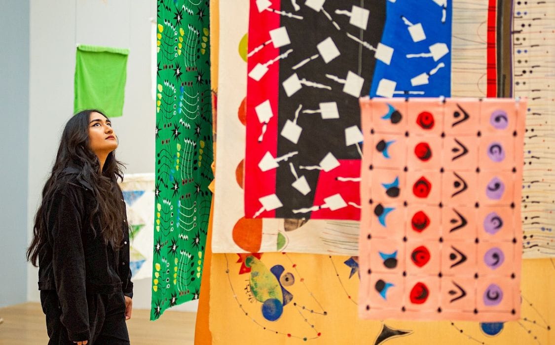 "Dos Pasos a la Vez": celebrando la creatividad de Hamid Zénati ...